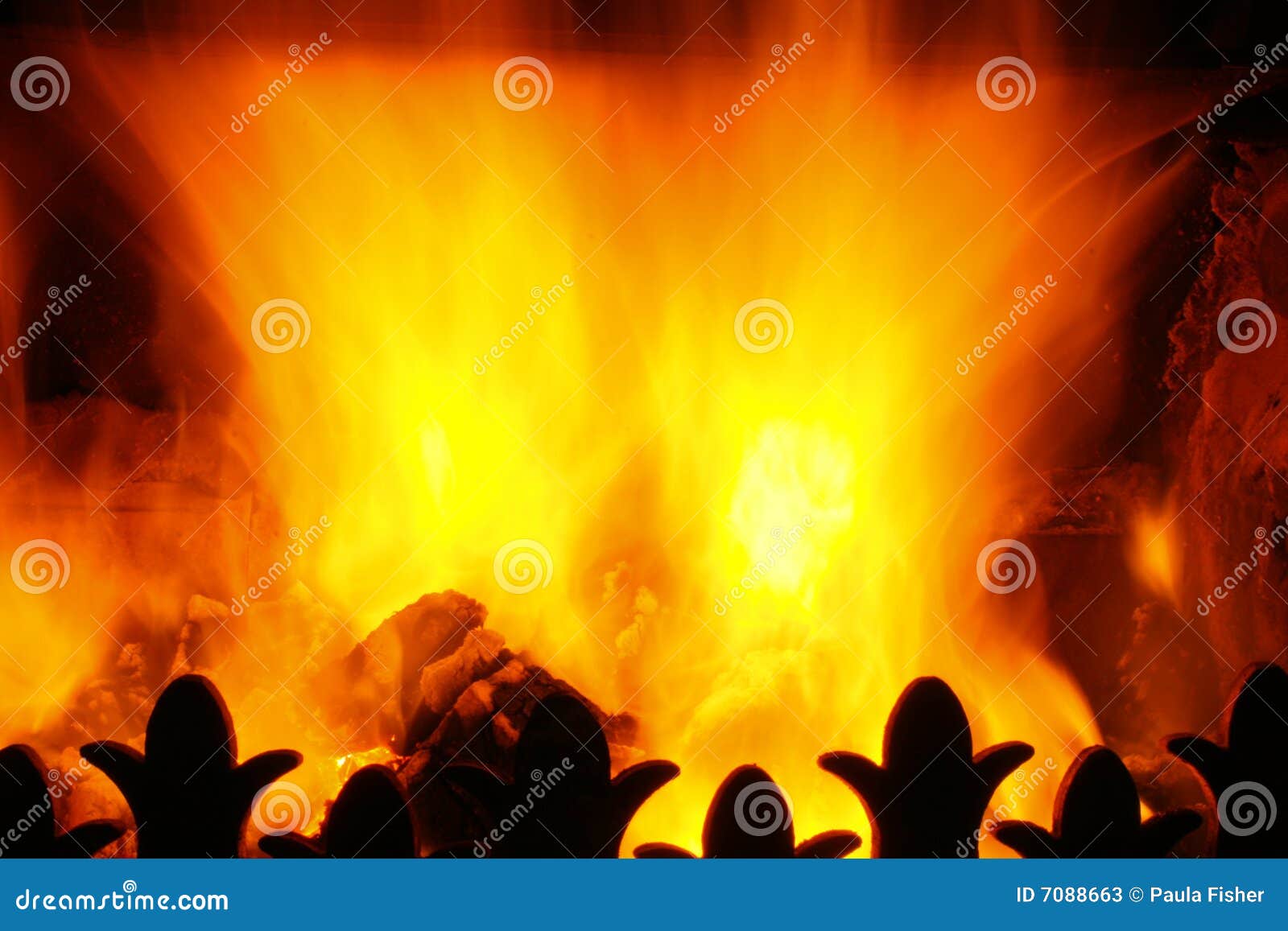 La chaleur de flambage image stock. Image du chauffer - 7088663