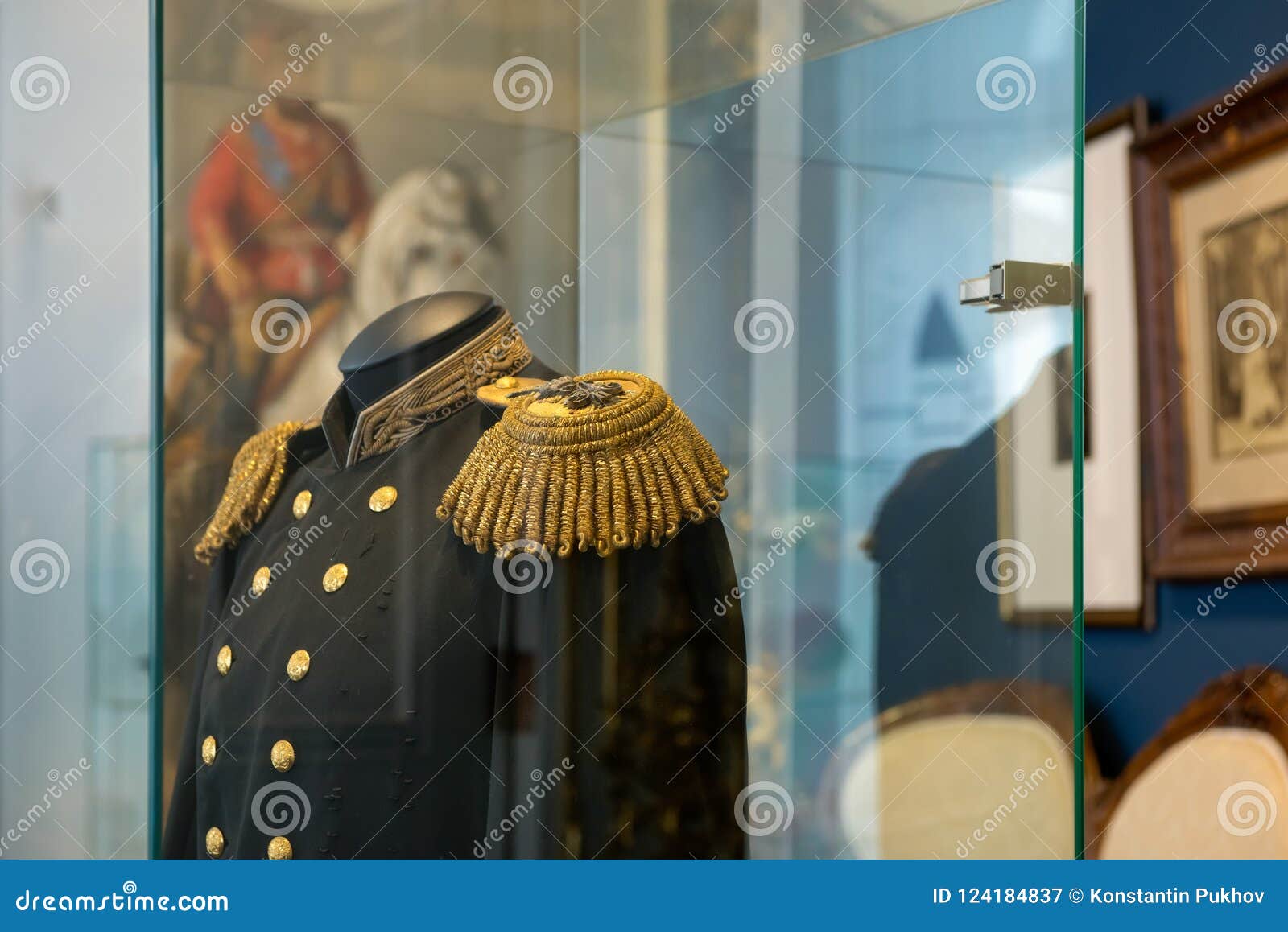 La Chaqueta Del Uniforme Del ` S Del Emperador Fotografía editorial ...