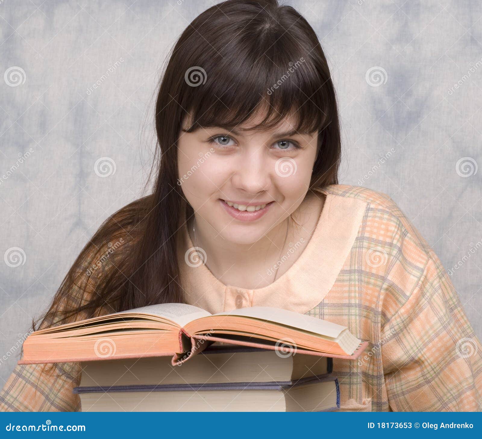 La Chica Joven Con Los Libros Imagen de archivo - Imagen de lindo ...