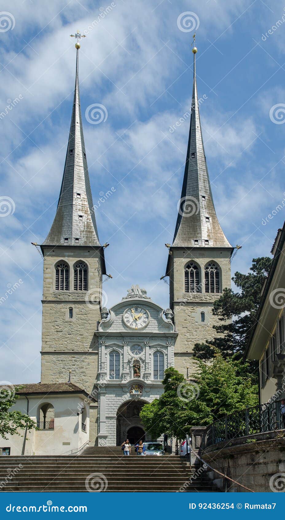 La Chiesa Della St Leodegar O Della St Leodegar Di Hofkirche in Lucerna ...