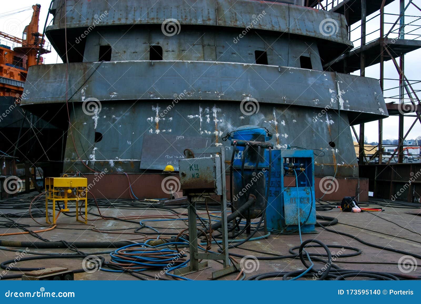 La Construction De La Coque D'un Navire Dans Un Chantier Naval Photo ...