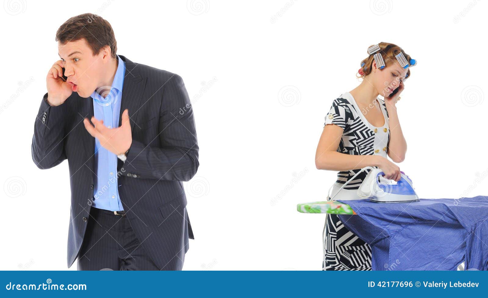 La Coppia Sta Discutendo Mentre Discuteva a Fondo Il Telefono ... La Coppia Sta Discutendo Mentre Discuteva a Fondo Il Telefono ...
