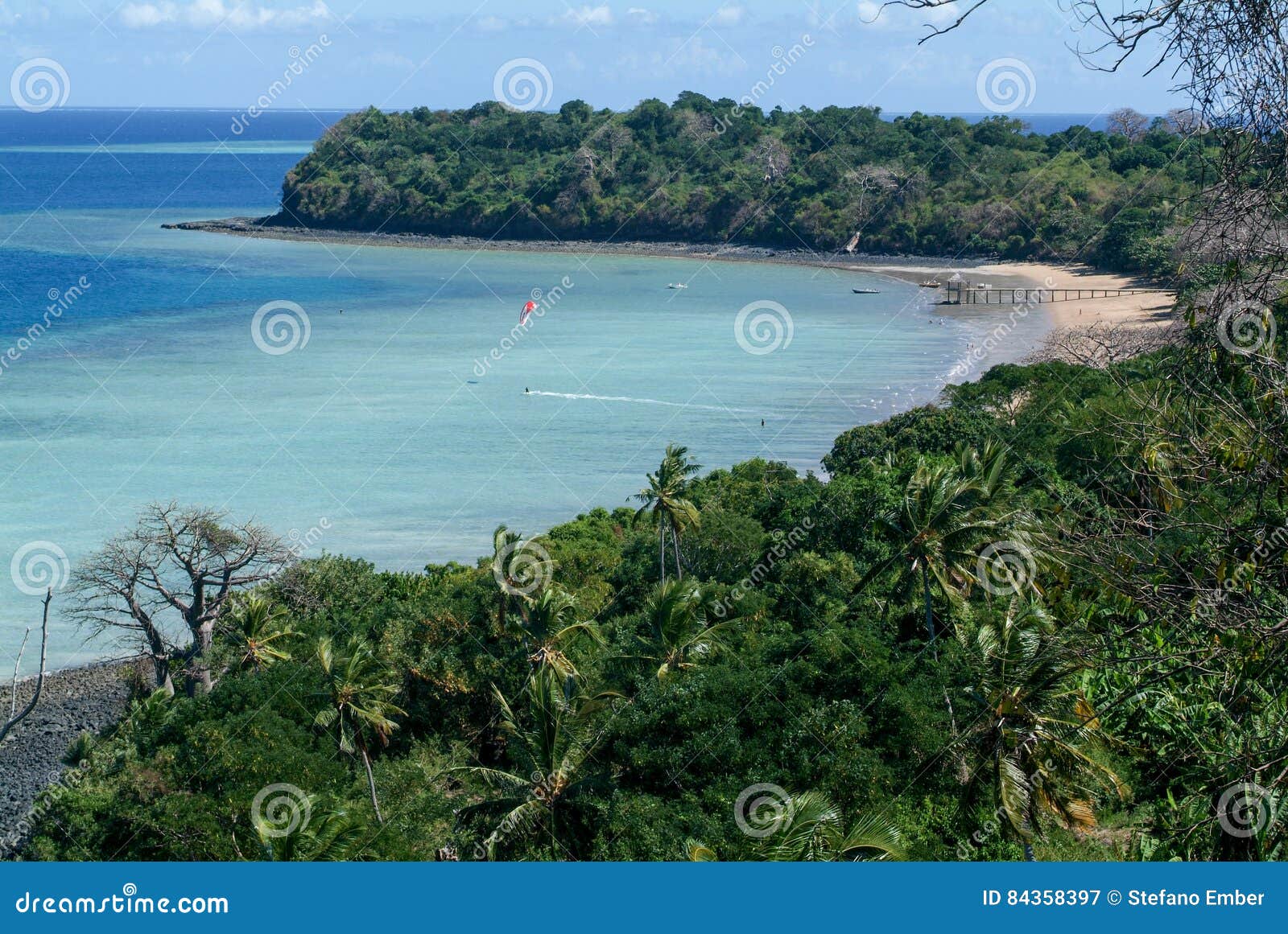 La Costa De La Isla De Mayotte Imagen de archivo - Imagen de turismo ...