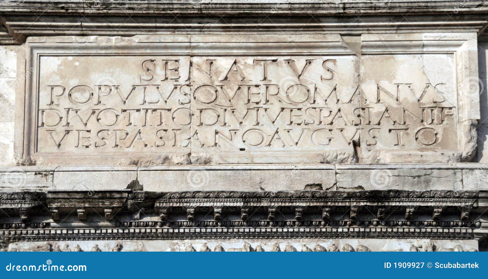 La Devise De Rome - Senatus Populusque Romanus Photographie stock libre ...