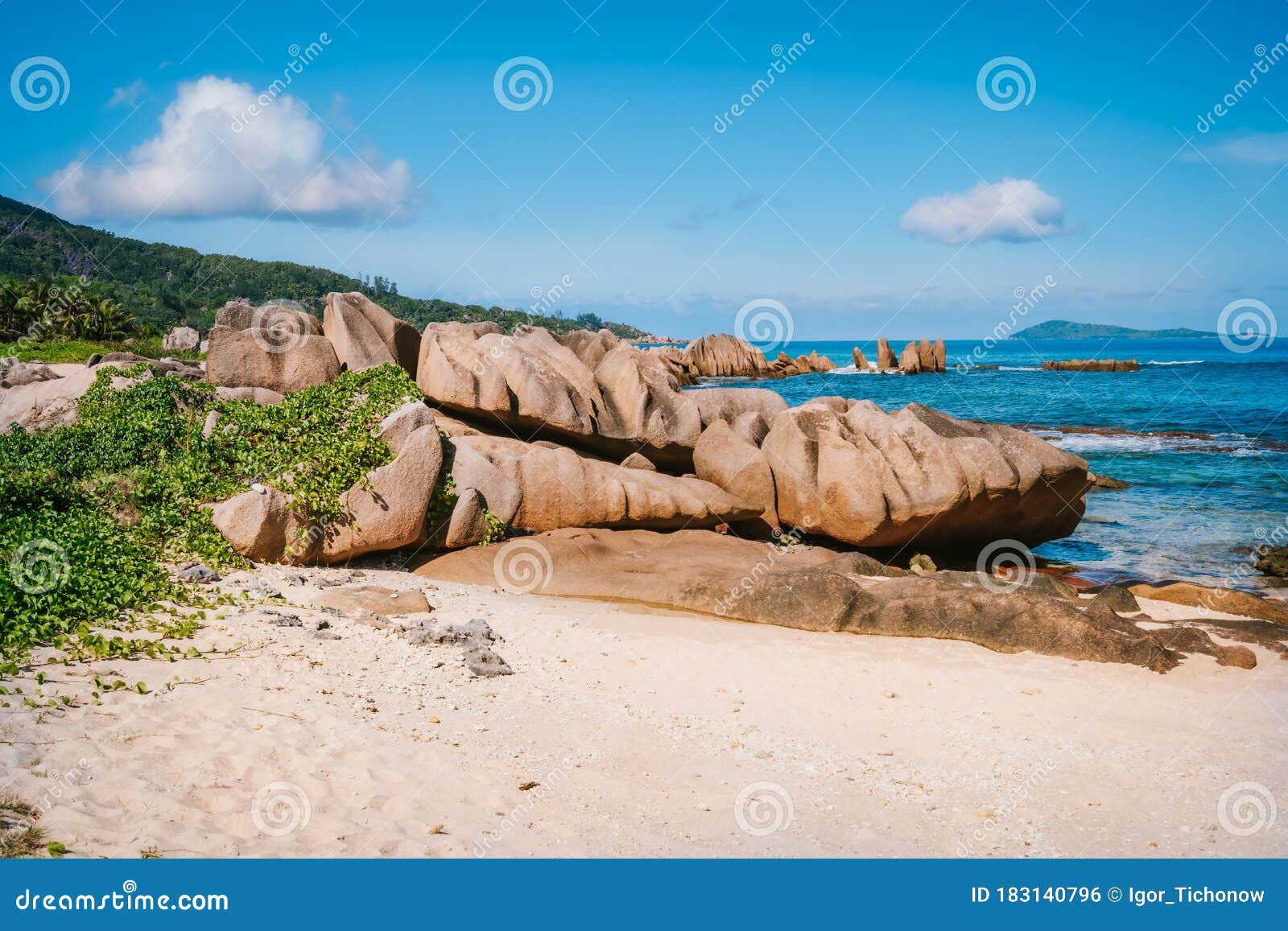 La Digue, Seychelles. Beautiful Shaped Granite Rocks at Remote Tropical ...