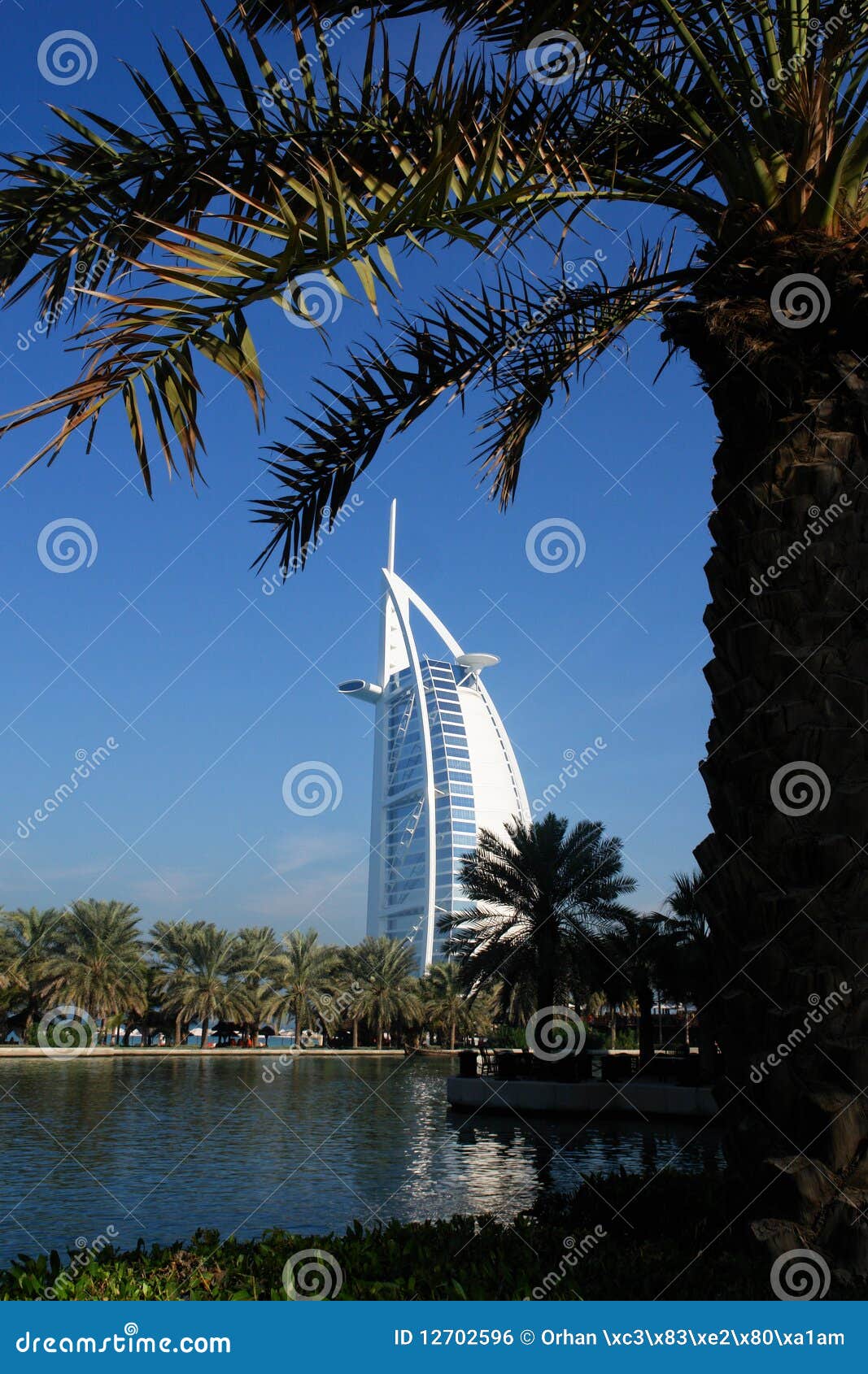 La Doubai - Arabo Di Al Di Burj Fotografia Stock - Immagine di emirato ...