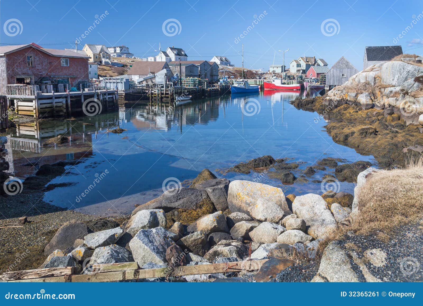 La ensenada de Peggy imagen de archivo. Imagen de afuera - 32365261