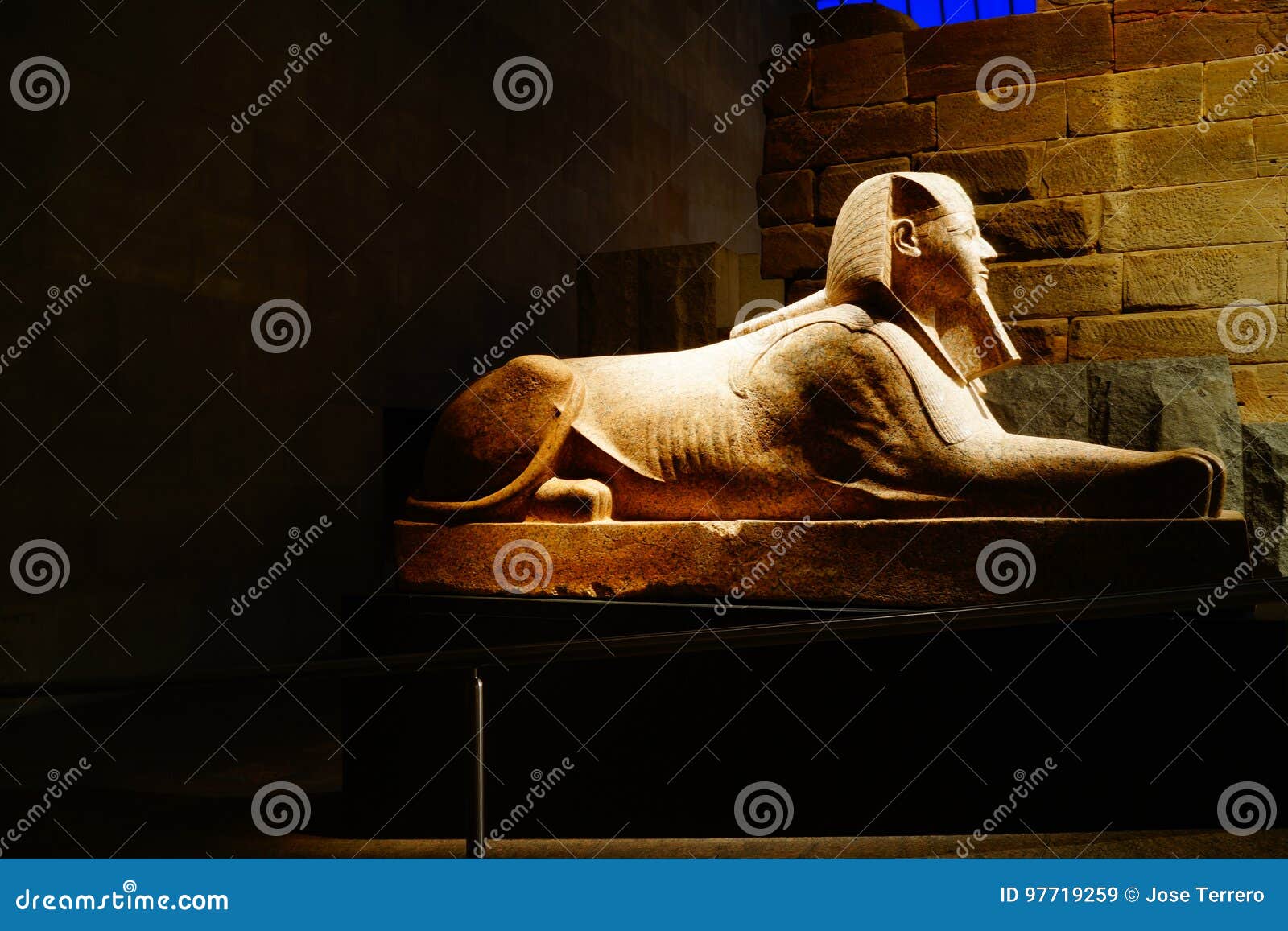 La esfinge de Hatshepsut 1 imagen de archivo editorial. Imagen de cara ...