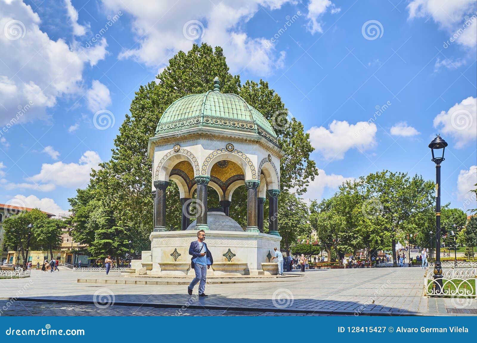 La Fontana Tedesca Nell'ippodromo Di Costantinopoli Sultan Ahmet Square ... La Fontana Tedesca Nell'ippodromo Di Costantinopoli Sultan Ahmet Square ...