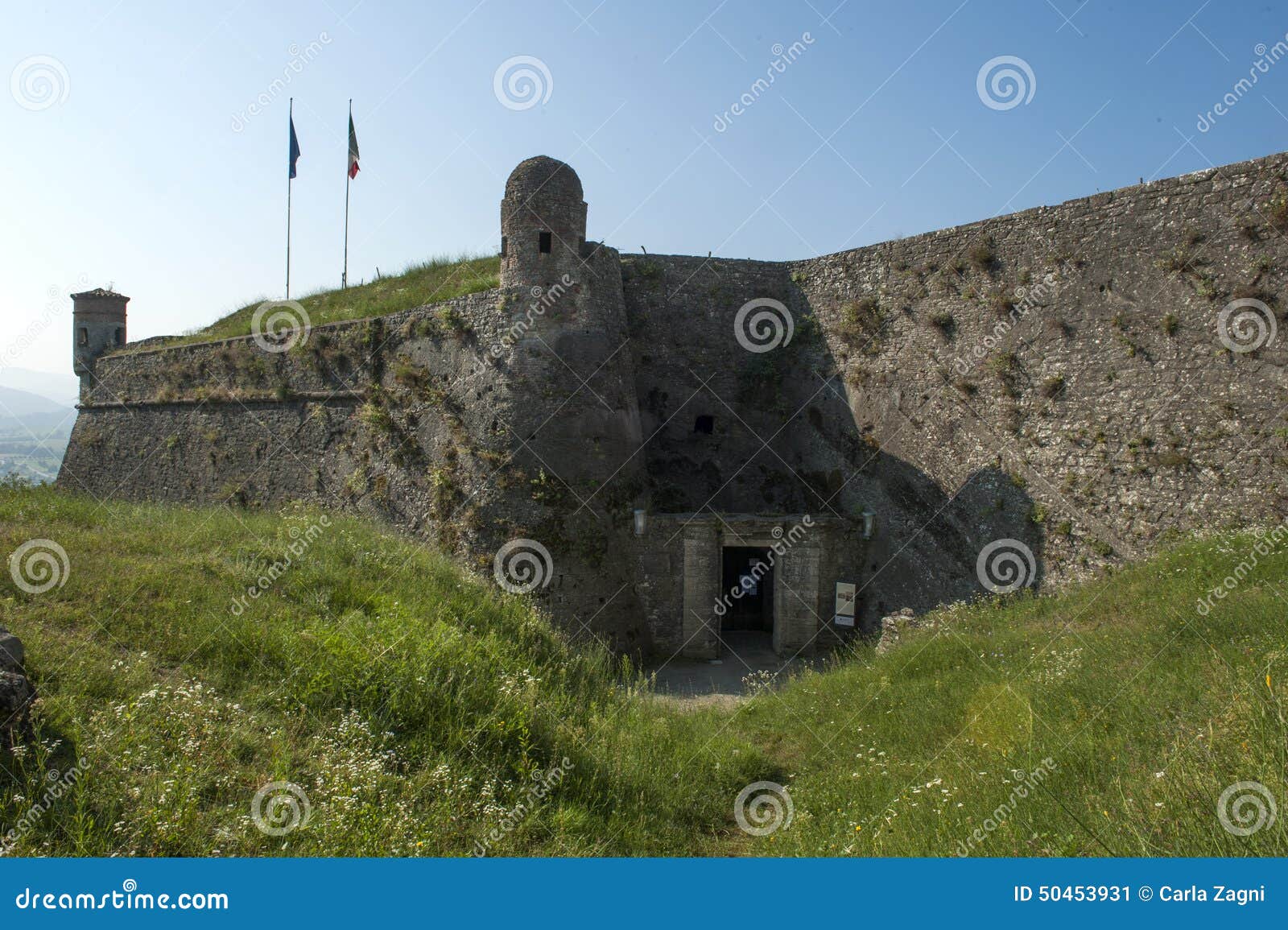 La Forteresse Militaire De Gavi Ligure Image stock - Image du fort ...