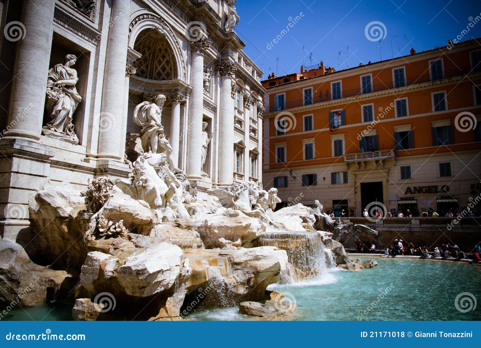 La fuente del Trevi foto de archivo editorial. Imagen de italia - 21171018