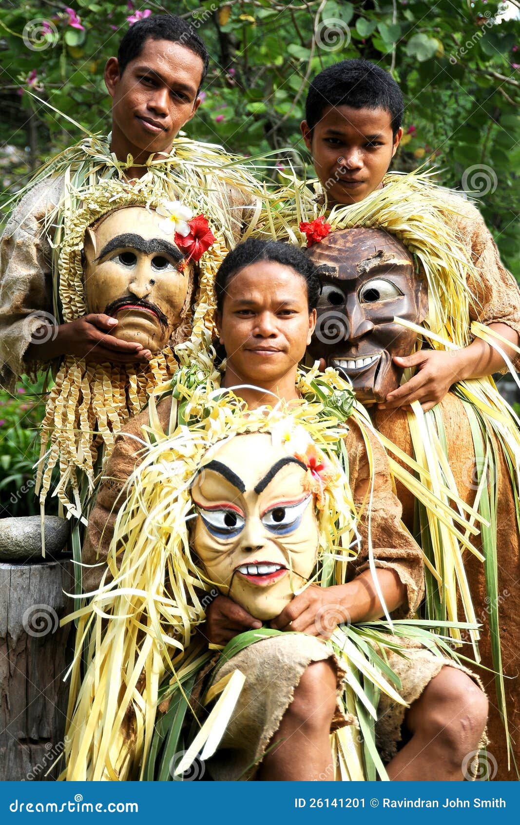 La gente del Mah Meri foto editorial. Imagen de gente - 26141201