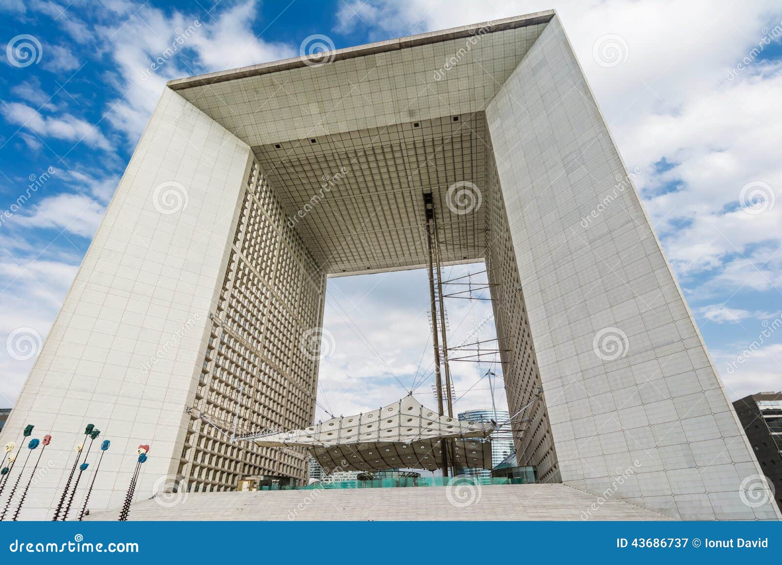 La Grande Arche De La Dfense Fotografia Editorial - Imagem de arco ...