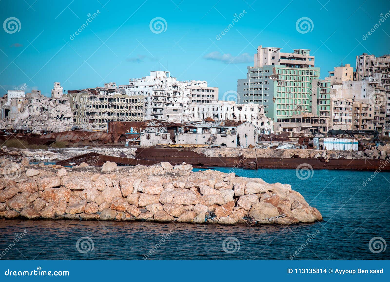 La guerra libica immagine stock editoriale. Immagine di estremità ...