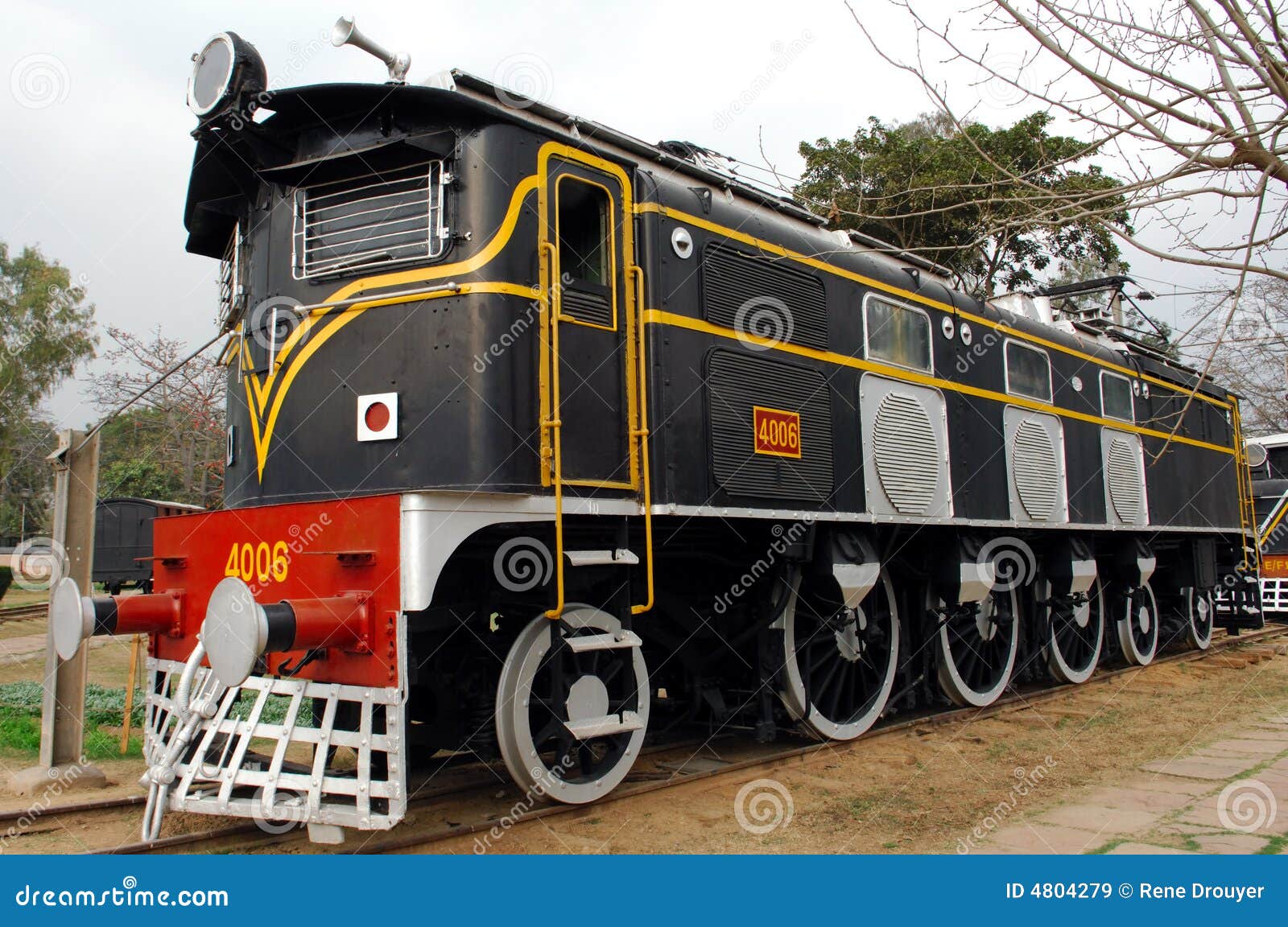 La India: Tren viejo imagen de archivo. Imagen de carril - 4804279