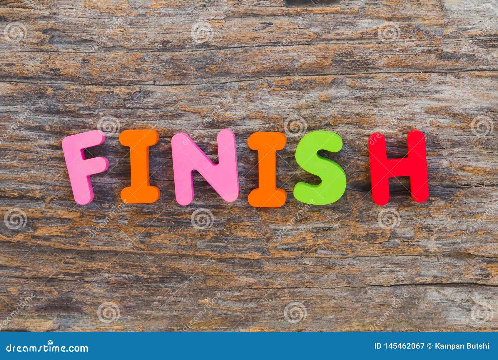 La Letra De Madera Vino En El Final De La Palabra Imagen de archivo ...