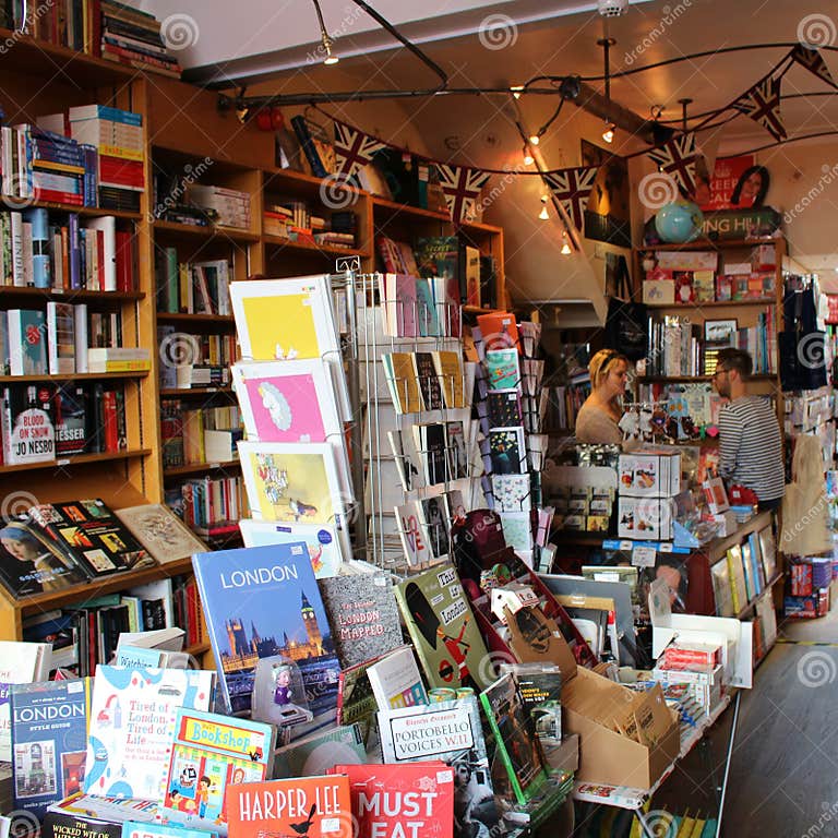La Librería De Notting Hill Foto de archivo editorial - Imagen de reino, colina: 59253078