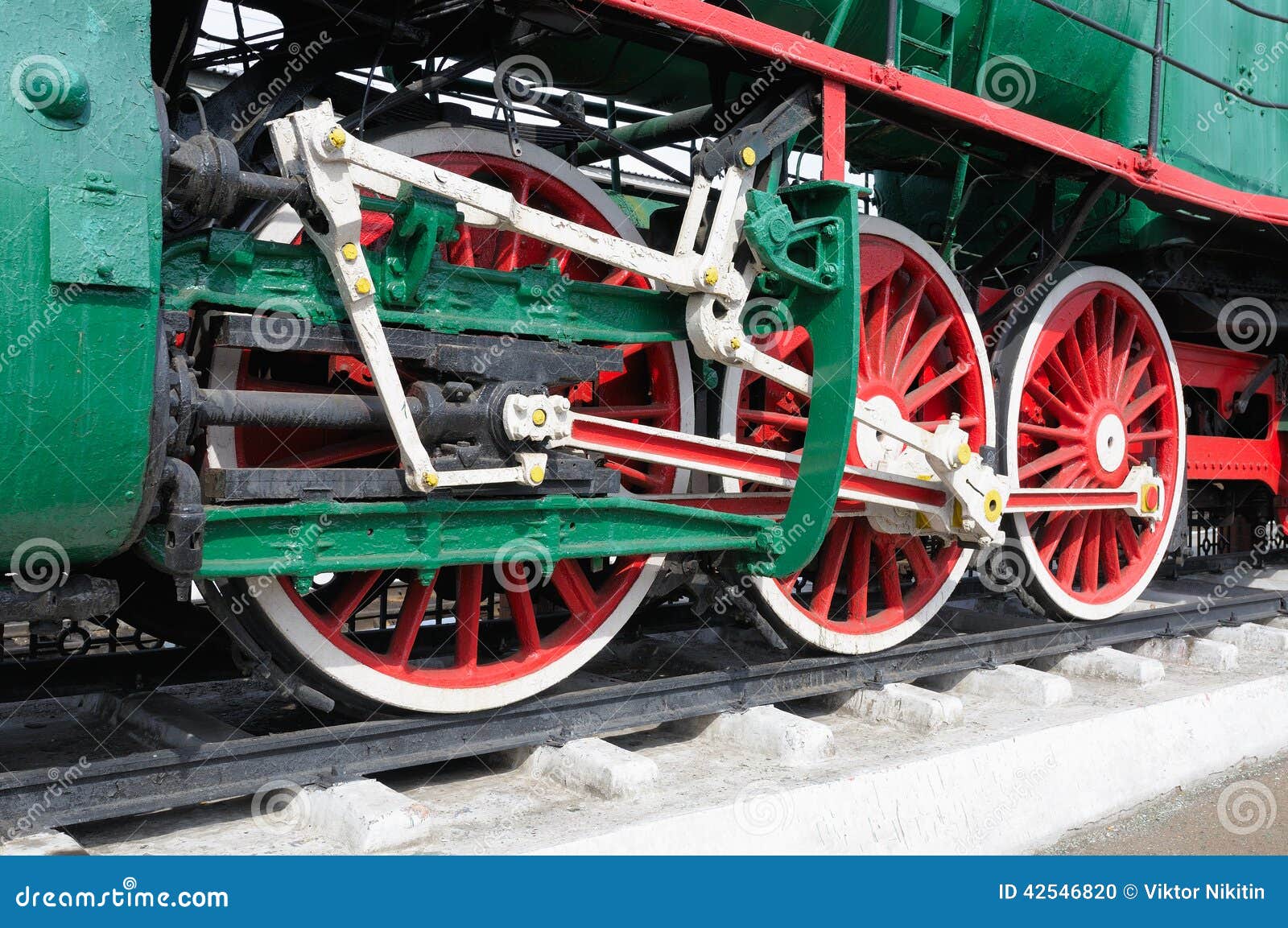 La Locomotora Rueda El Primer Foto de archivo - Imagen de ruedas ...