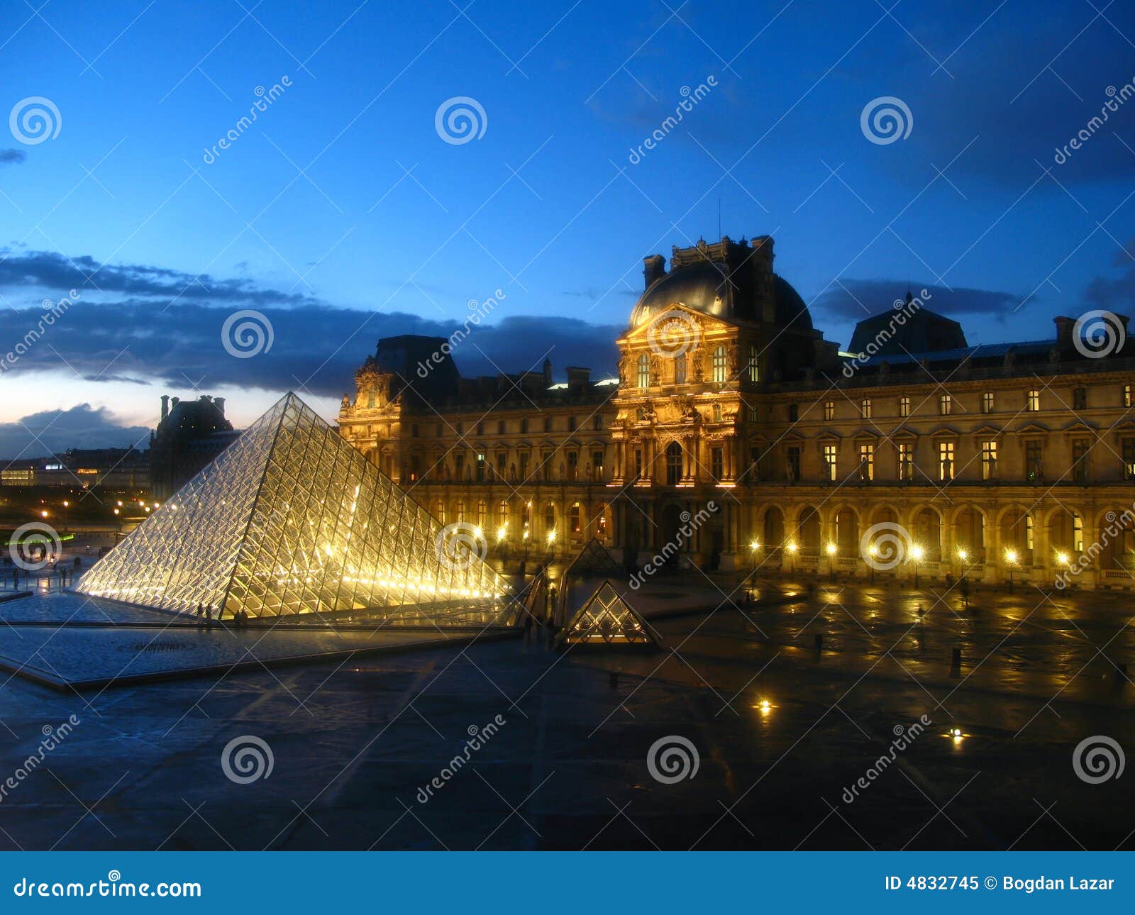 La Lumbrera 04, París, Francia Imagen editorial - Imagen de entrada ...