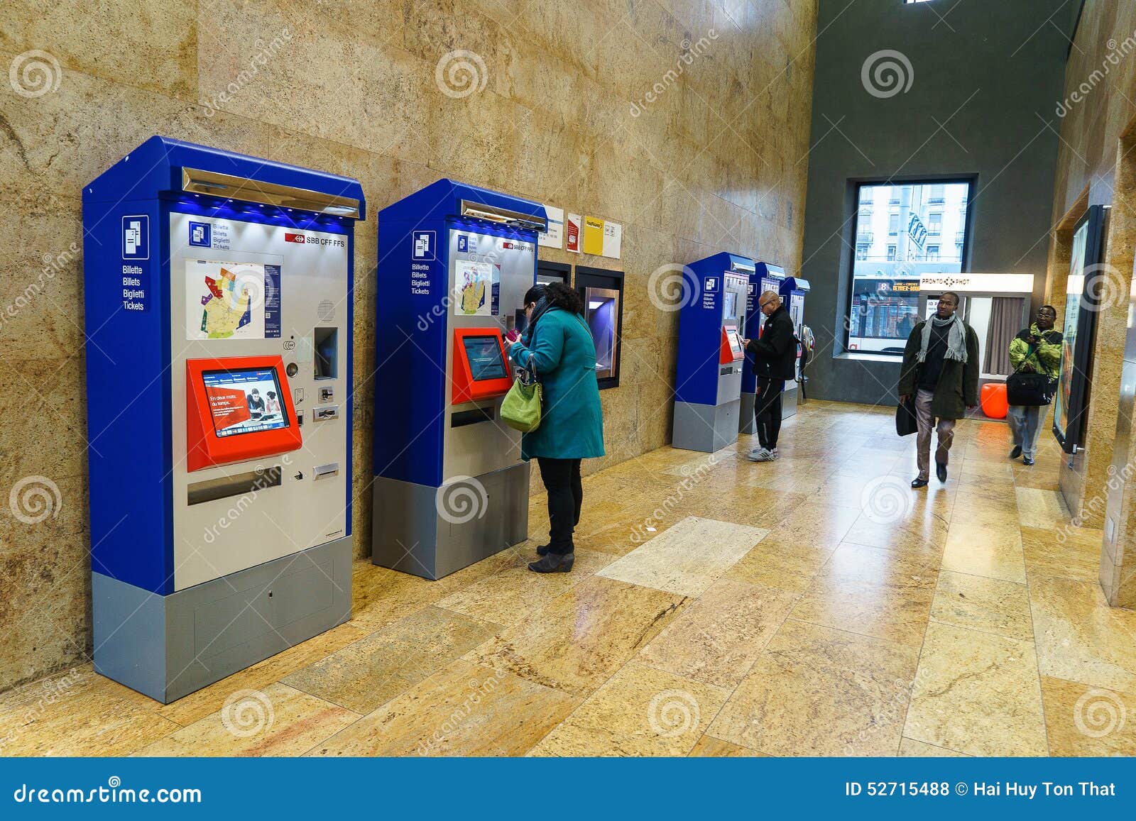 La Machine De Billet De CFF/SI FFS De SBB Photo stock éditorial - Image ...