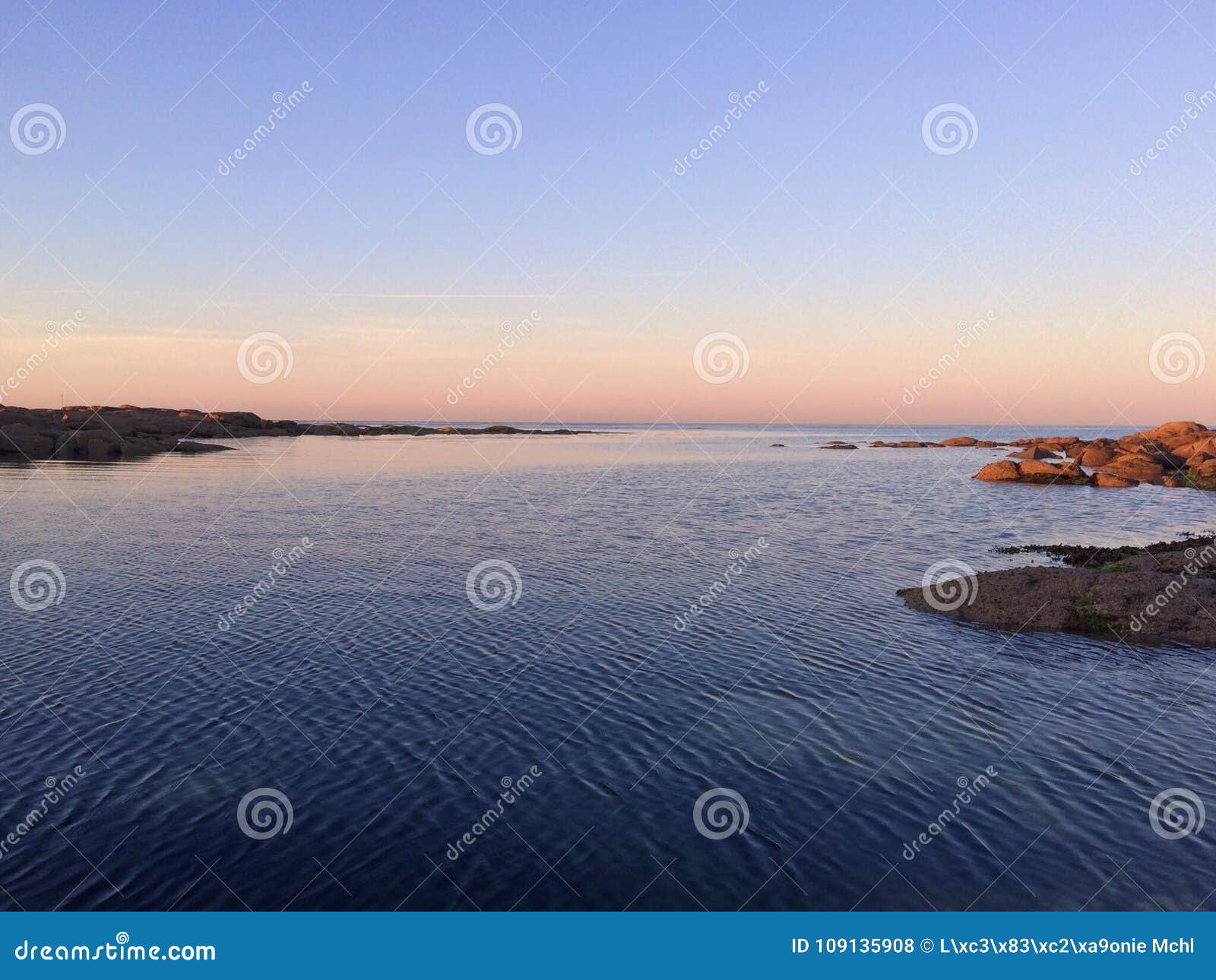 La mer de la Manche stock photo. Image of summer, manche - 109135908