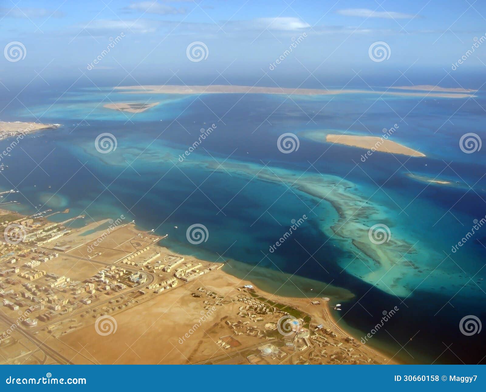 La Mer Rouge photo stock. Image du couleurs, nuit, soleil - 30660158