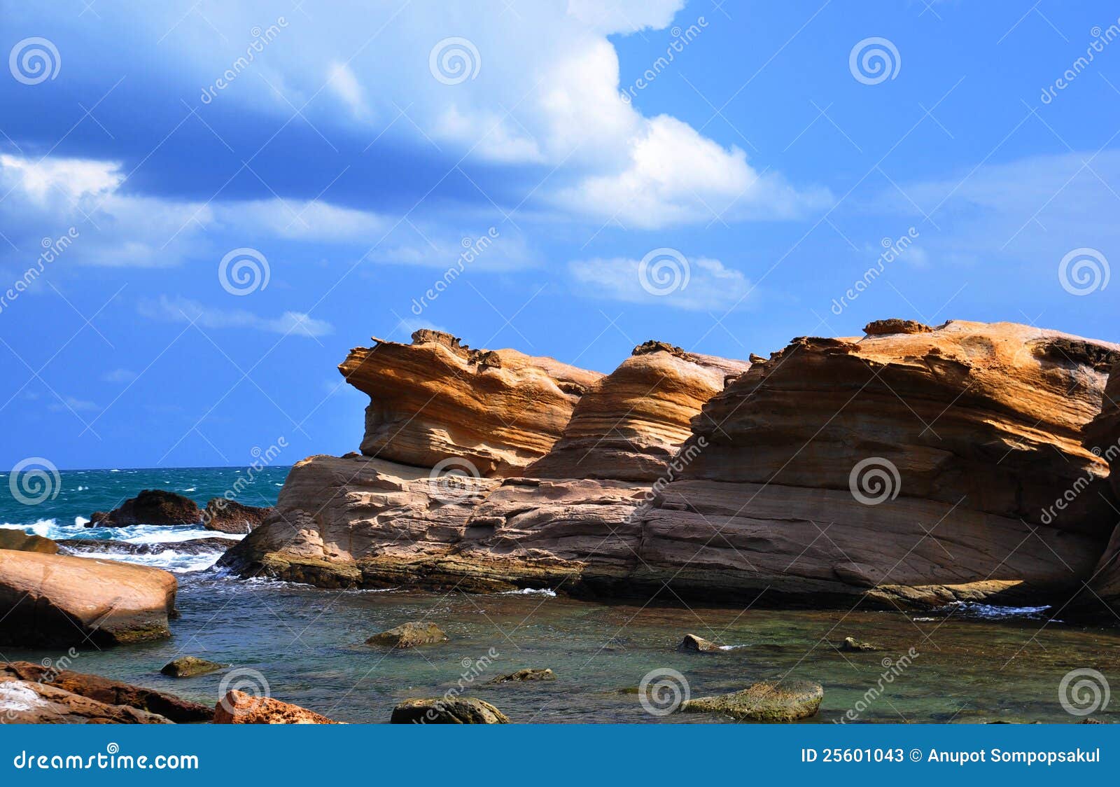 La piedra stranged imagen de archivo. Imagen de cantos - 25601043