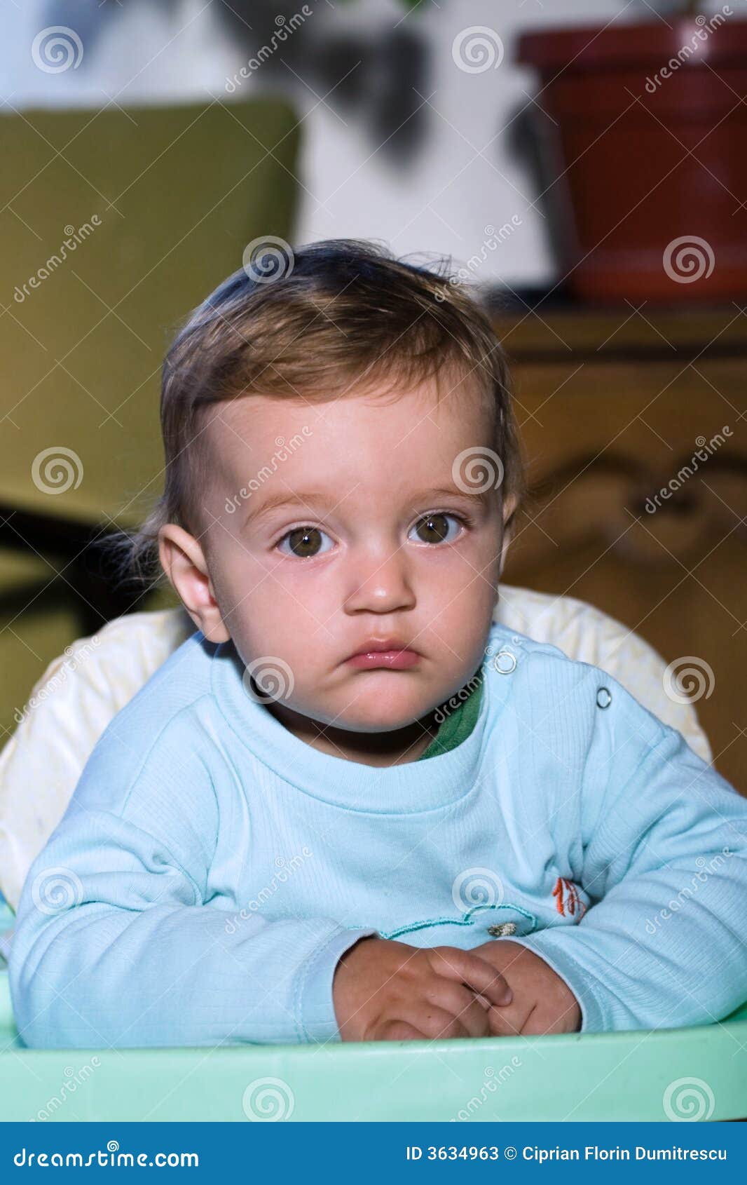 La protuberancia imagen de archivo. Imagen de rubio, protuberancia ...