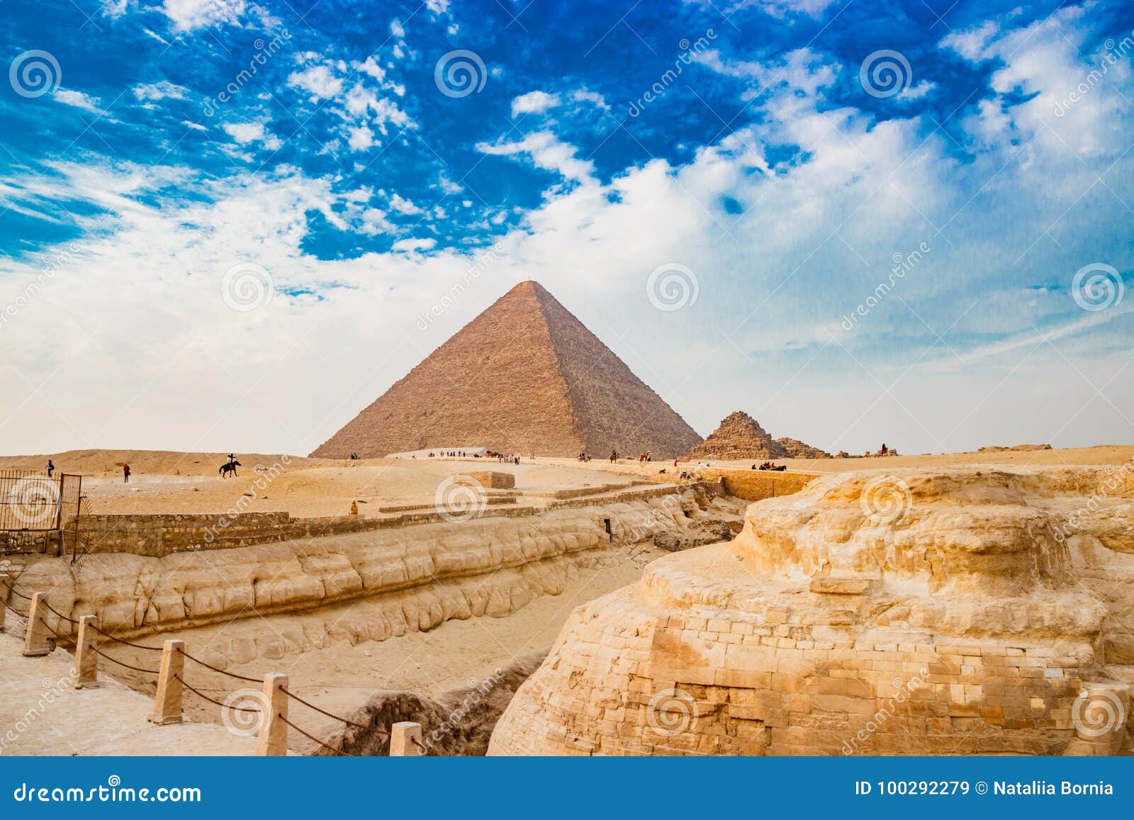 La Pyramide Au Caire, Egypte Image stock - Image du pharaon, nécropole ...