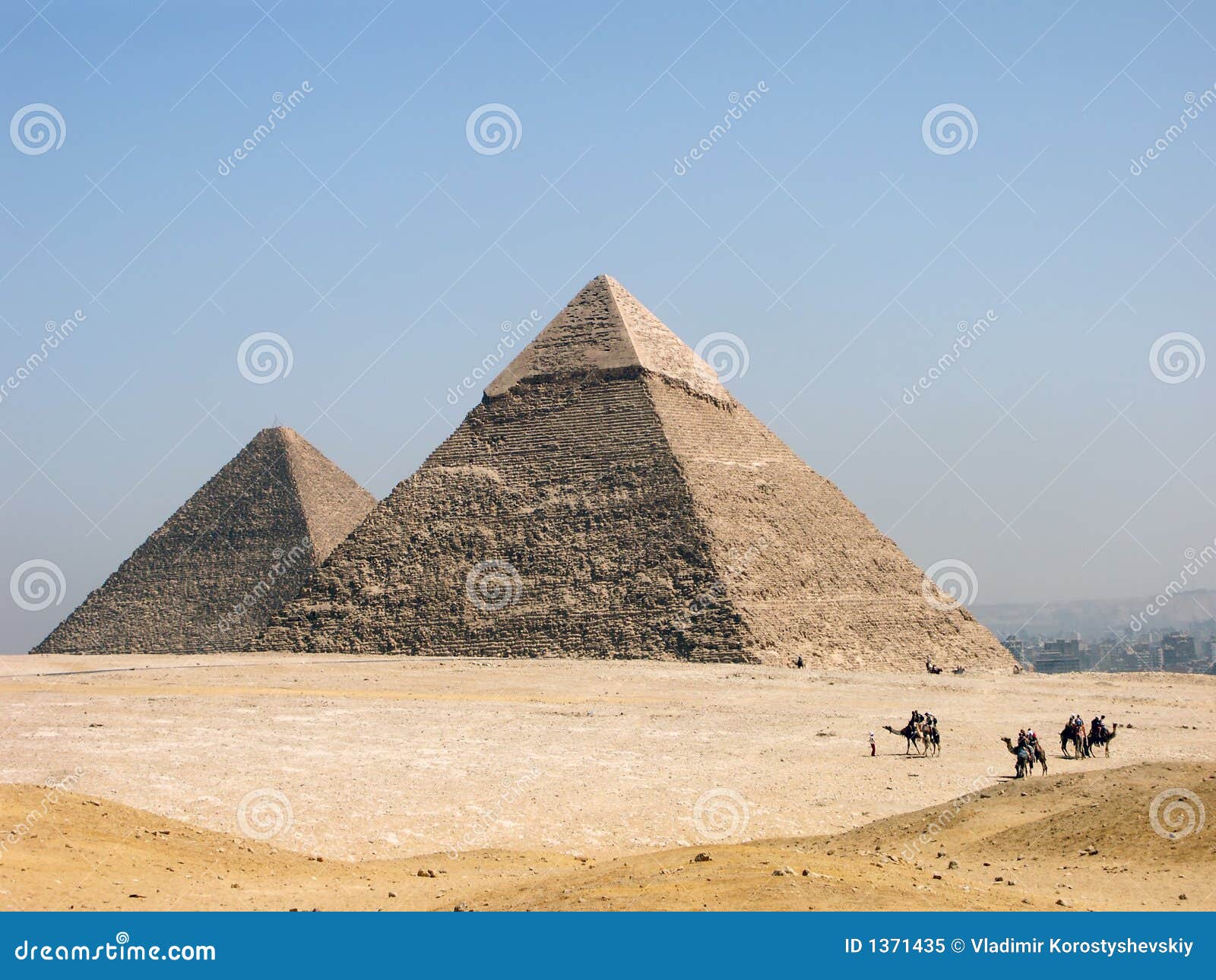 La Pyramide De Khephren (Khafre) Image stock - Image du pierres, visite ...