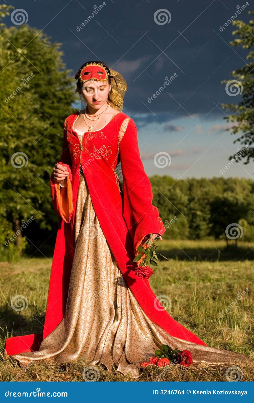 La Renaissance D'Italien De Robe Photo stock - Image du italien, tête ...