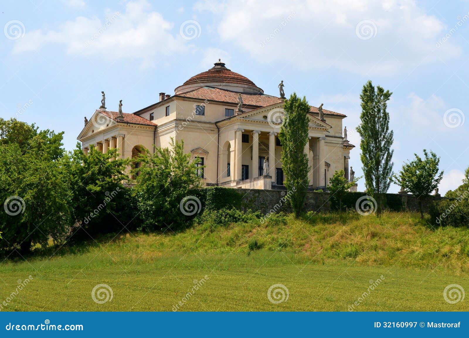 La Rotonda imagen de archivo. Imagen de exterior, edificio - 32160997