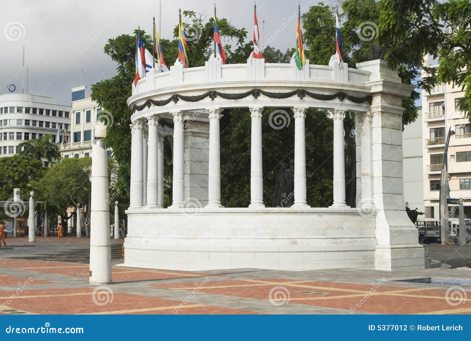 La rotunda malecon 2000 stock photo. Image of buildings - 5377012