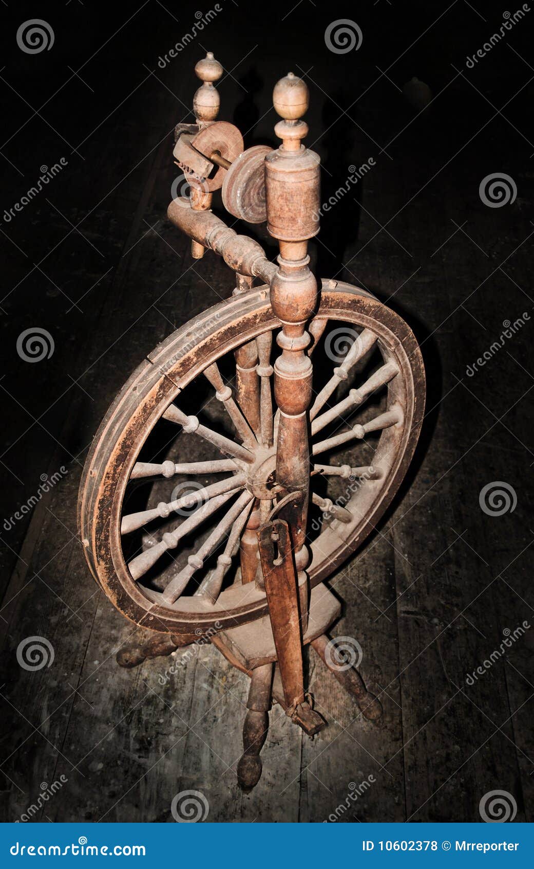 La rueca foto de archivo. Imagen de manual, casero, sombreado - 10602378