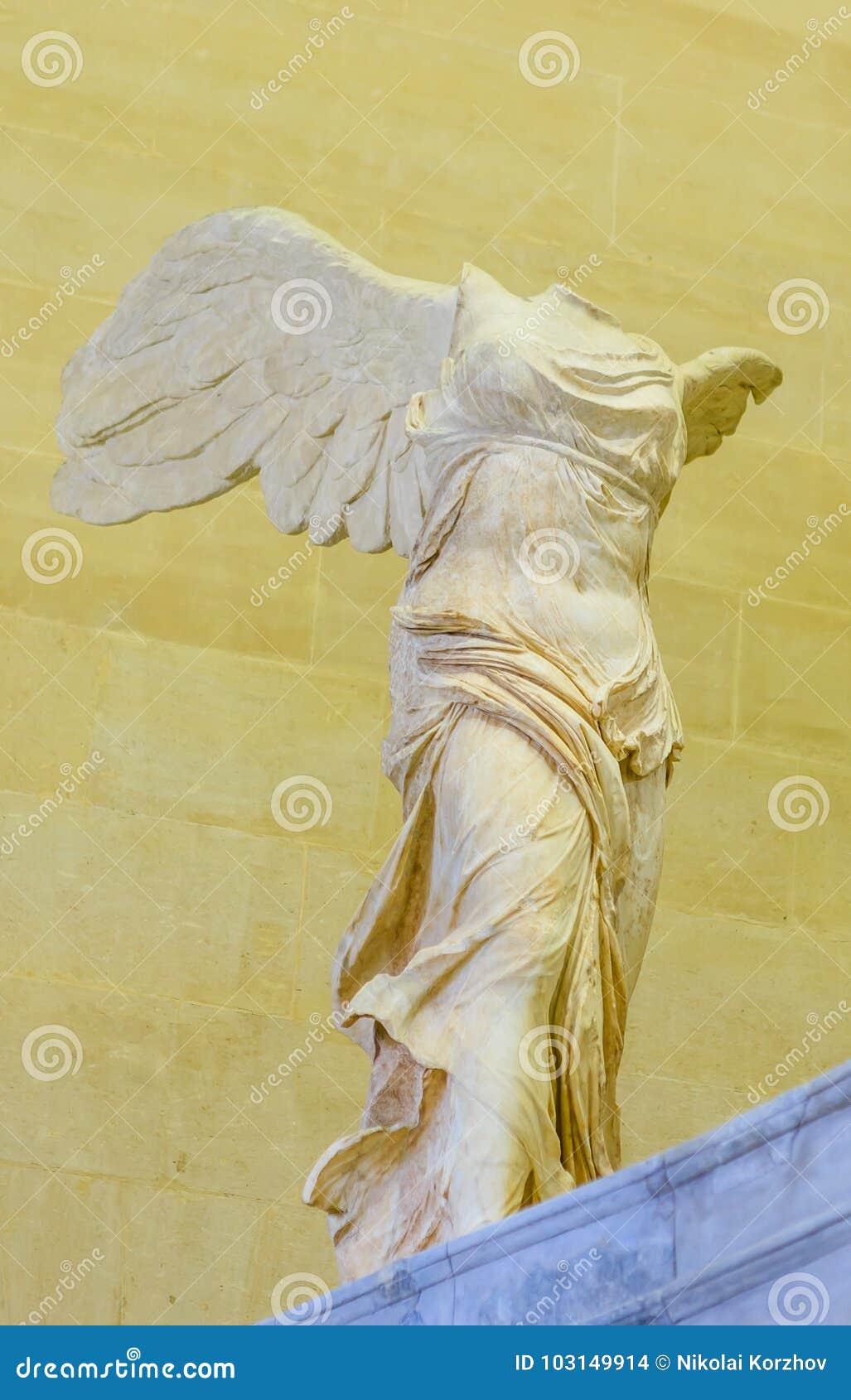La Statua Della Vittoria Alata Di Samotracia Immagine Stock Editoriale ...