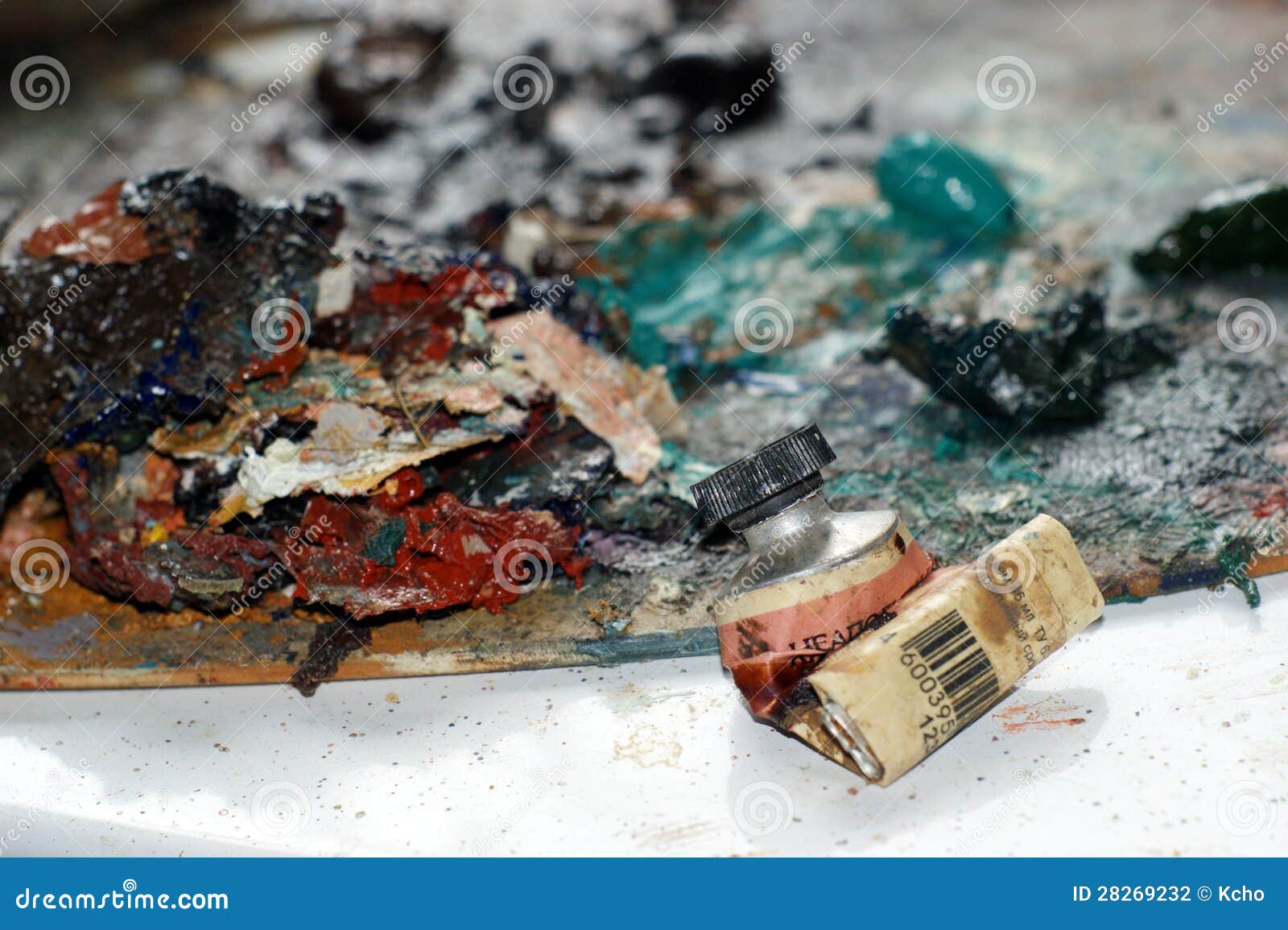 La tavolozza del pittore fotografia stock. Immagine di nero - 28269232