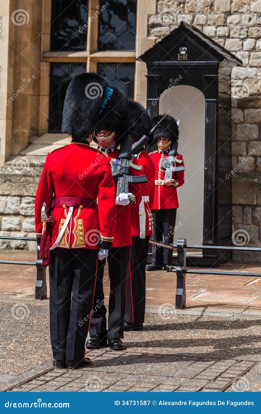 La Torre Di Guardie Di Londra Fotografia Editoriale - Immagine di ...