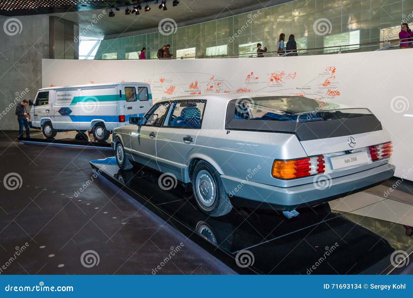 La Voiture Mercedes-Benz Auto De Concept 2000, 1981 Image stock ...