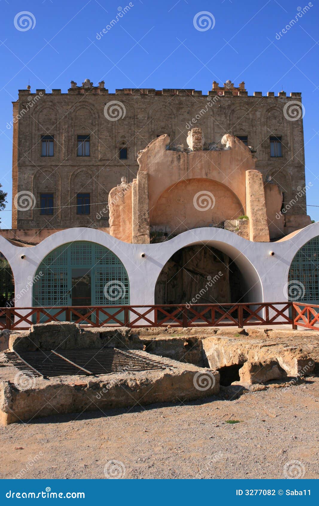 La Zisa Castle/Palermo, Italy Stock Photo - Image of palace, facade ...