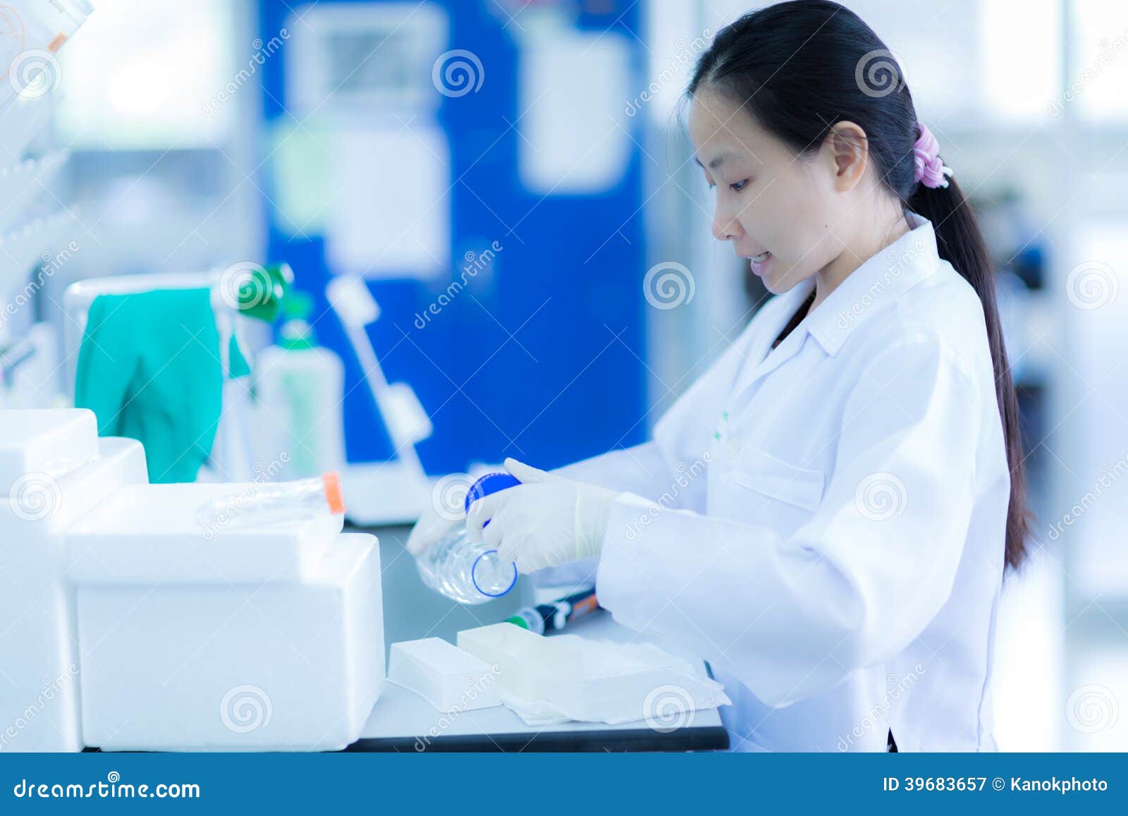 Lab Experiment stock image. Image of liquid, culture - 39683657