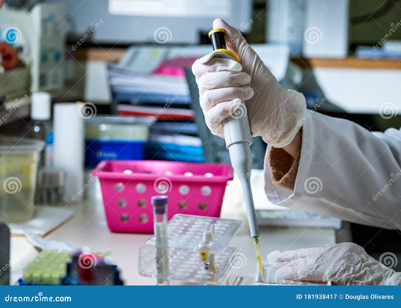 Lab Technician Doing a Chemical Test Stock Image - Image of chemical ...