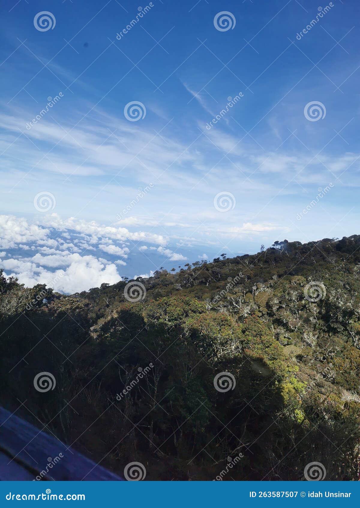 Laban Rata Resthouse, Mount Kinabalu, Sabah, Borneo, Malaysia Royalty ...