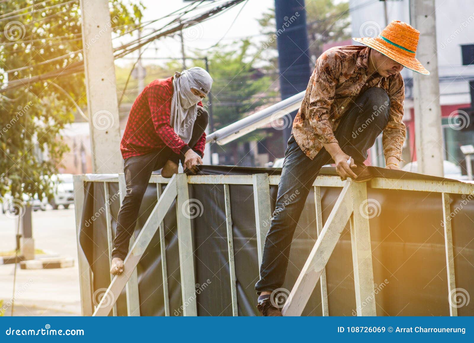Label Technician Working Install Daytime Editorial Stock Image - Image ...