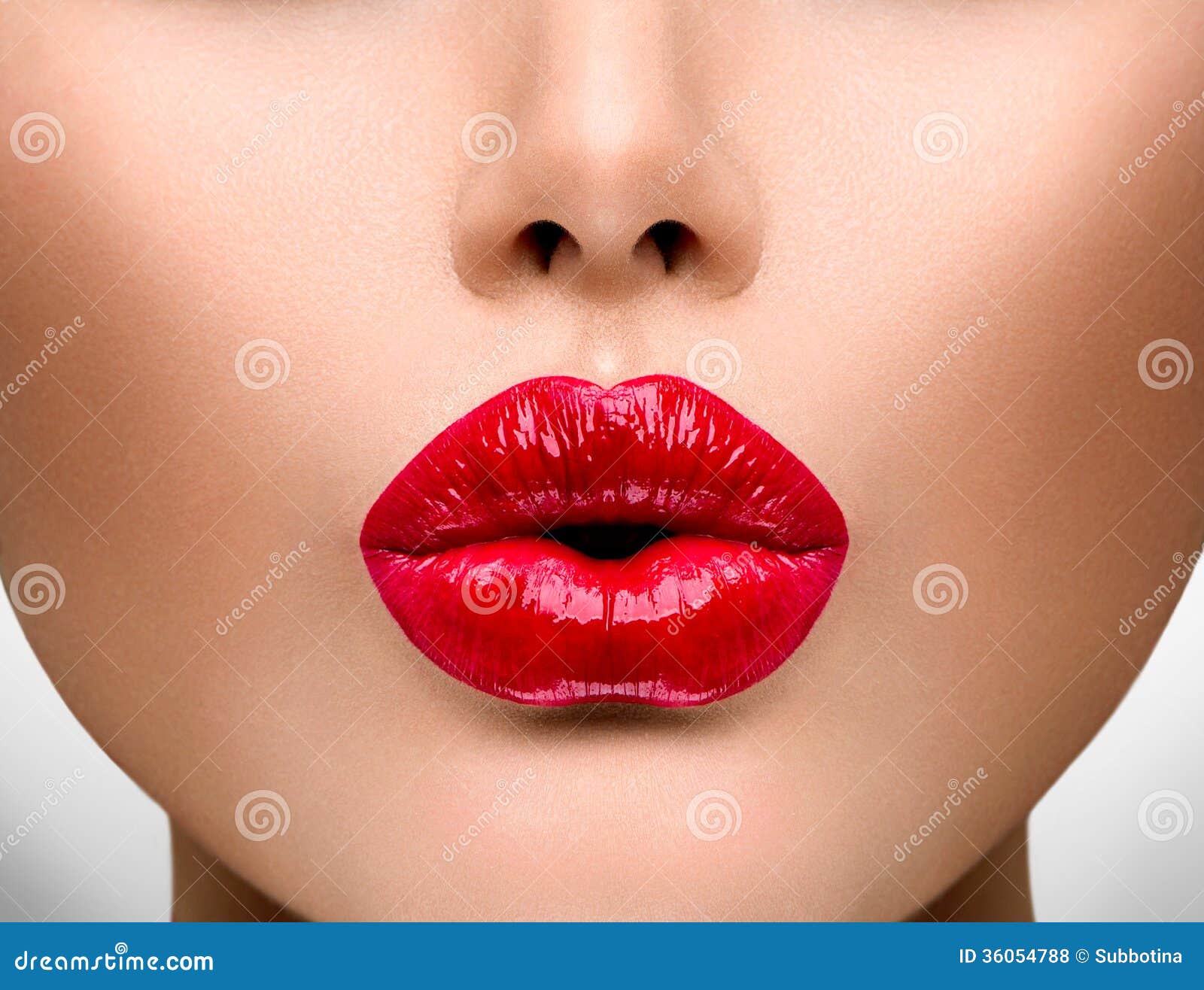 Labios atractivos foto de archivo. Imagen de manera, labios - 36054788