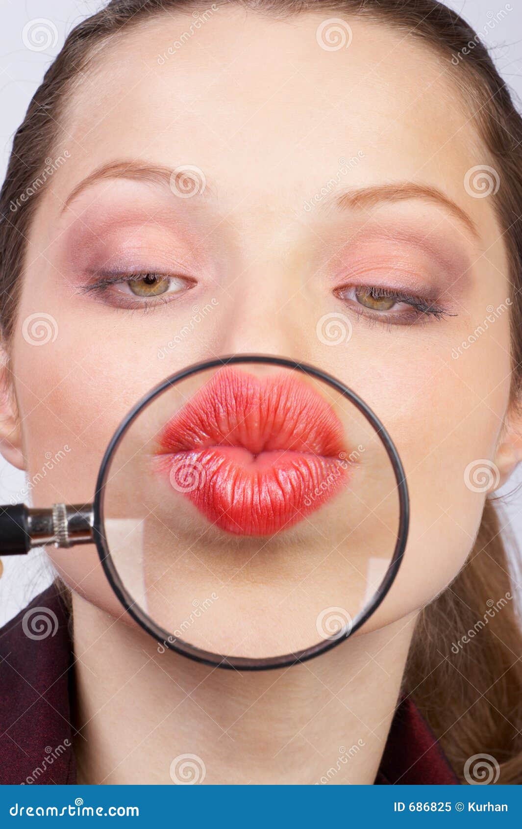 Labios de la mujer imagen de archivo. Imagen de hermoso - 686825