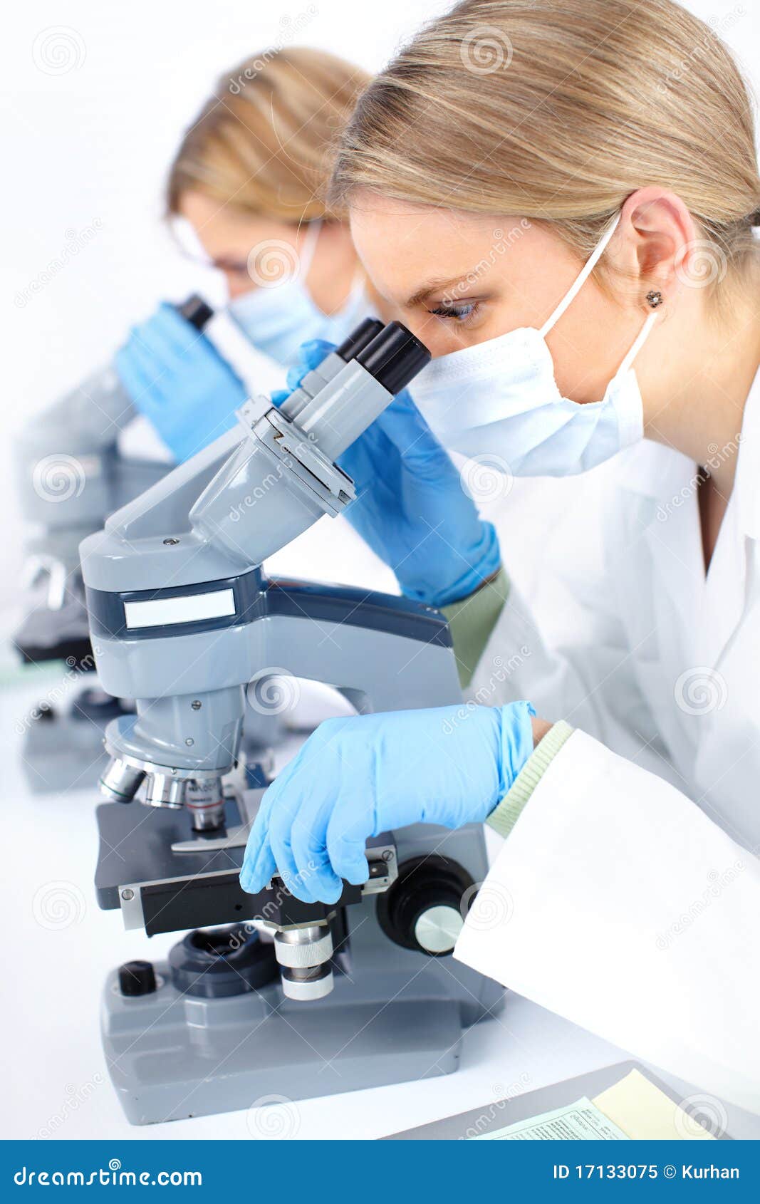 Laboratorium stock afbeelding. Image of dame, arts, laag - 17133075