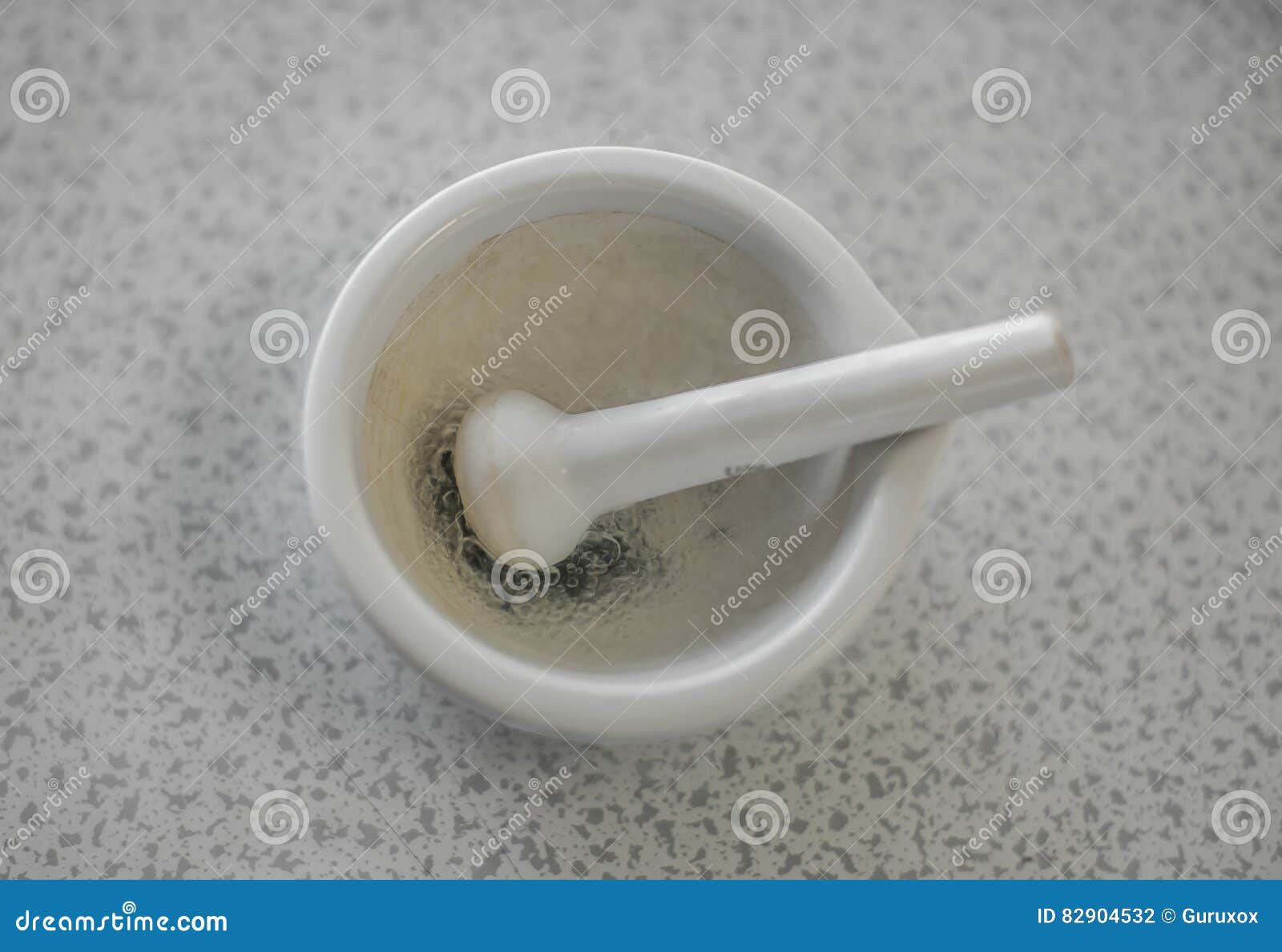 Laboratory Experiment with Liquid Nitrogen in Laboratory Mortar Stock ...