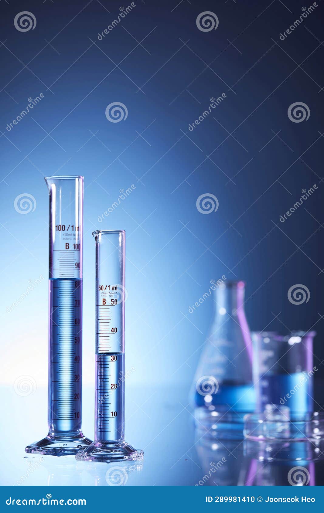 Laboratory Flask with Blue Liquid Stock Photo - Image of blue, medicine ...