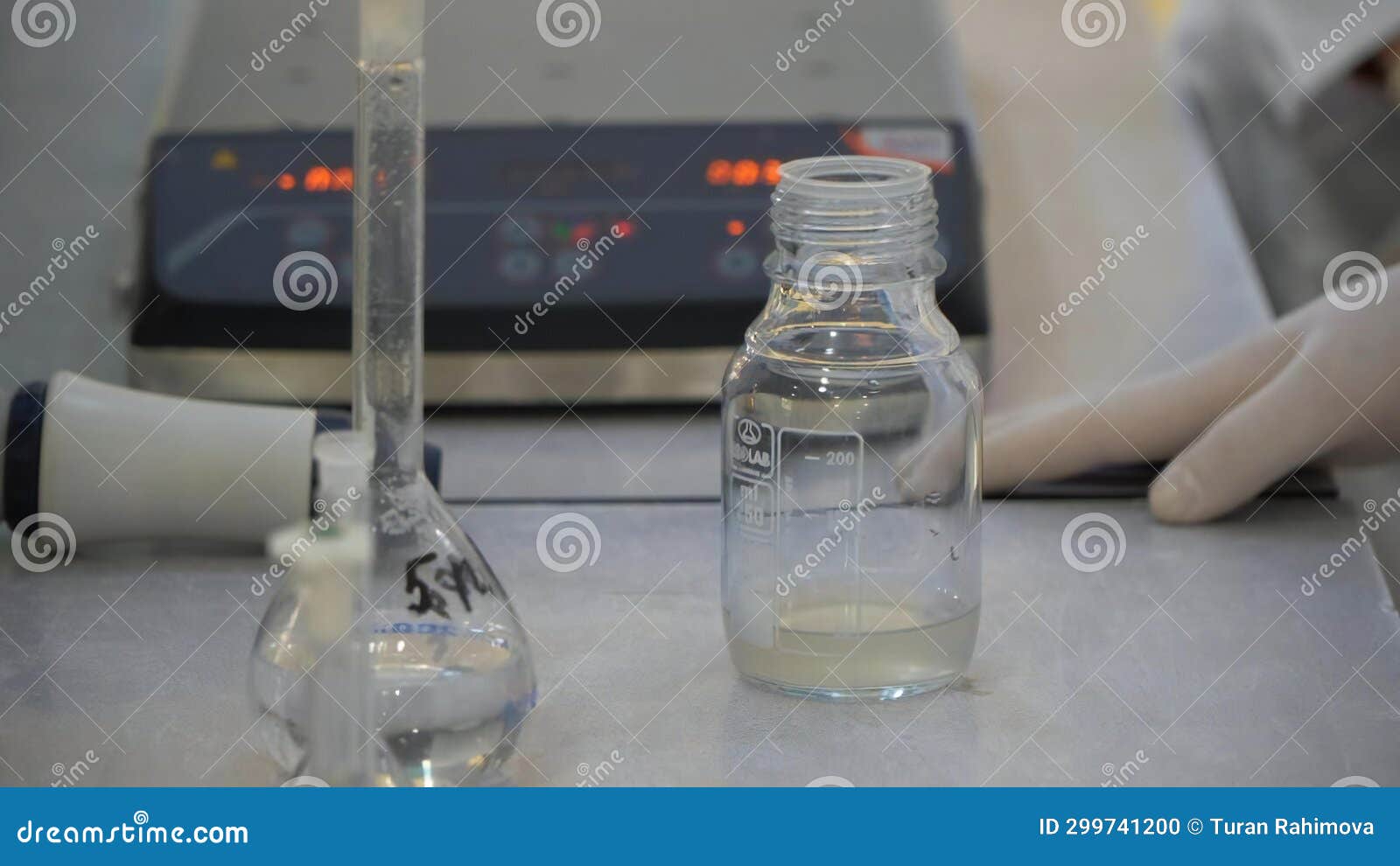 Laboratory Glassware and Equipment for Scientific Research and ...