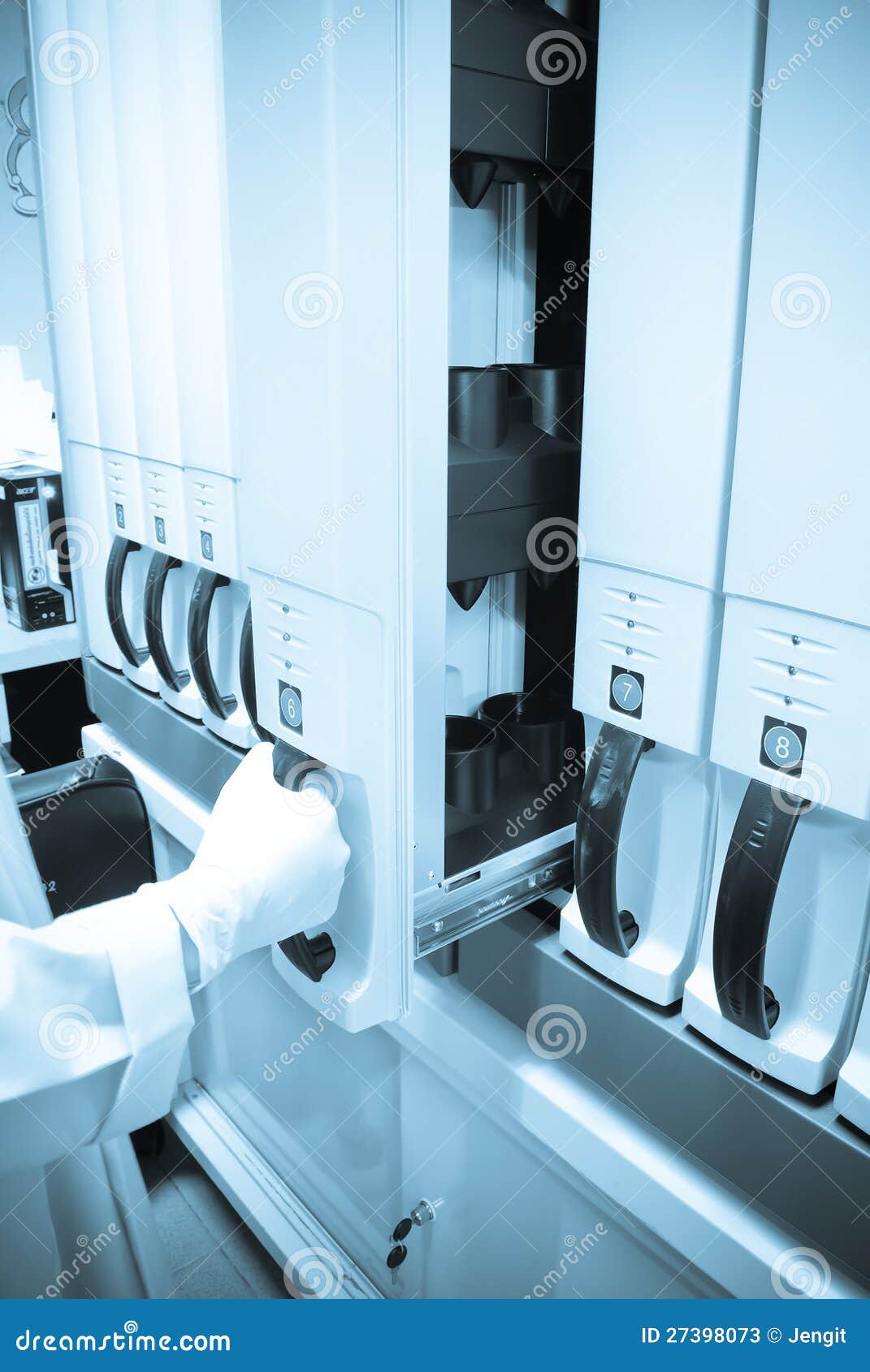 Laboratory hemo colture stock image. Image of microbiology - 27398073